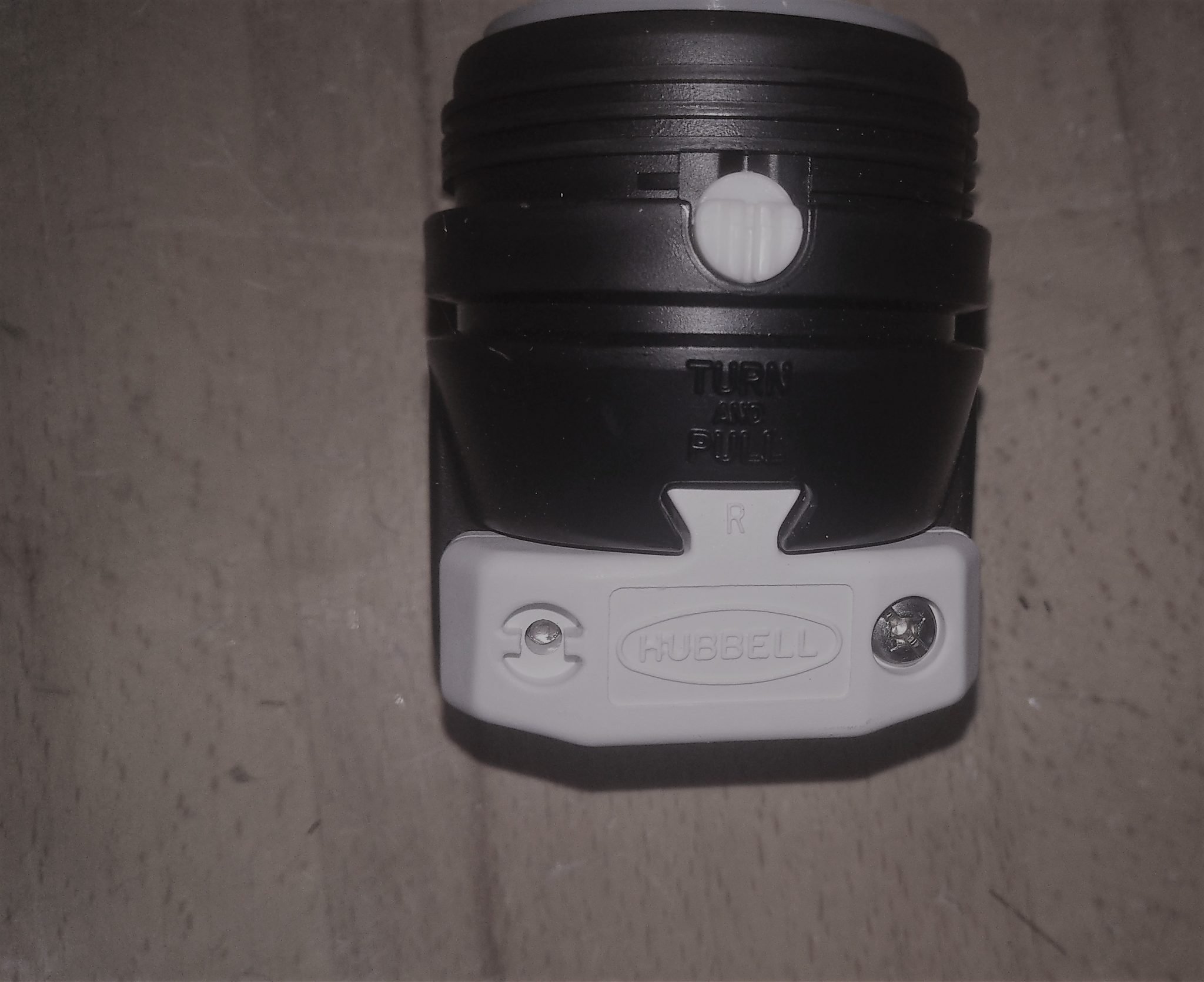 CS8264C 50A 250V AC, 2pole 3 Wire, Female Connector ...